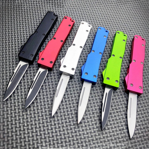 Everyday Carry Micro Wasp OTF | BLADE ADDICT